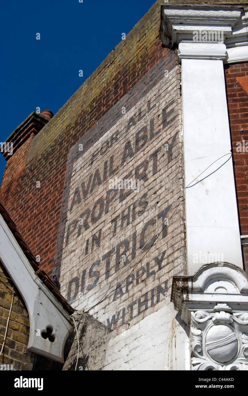 Victorian advertising sign signs hi-res stock photography and images ...