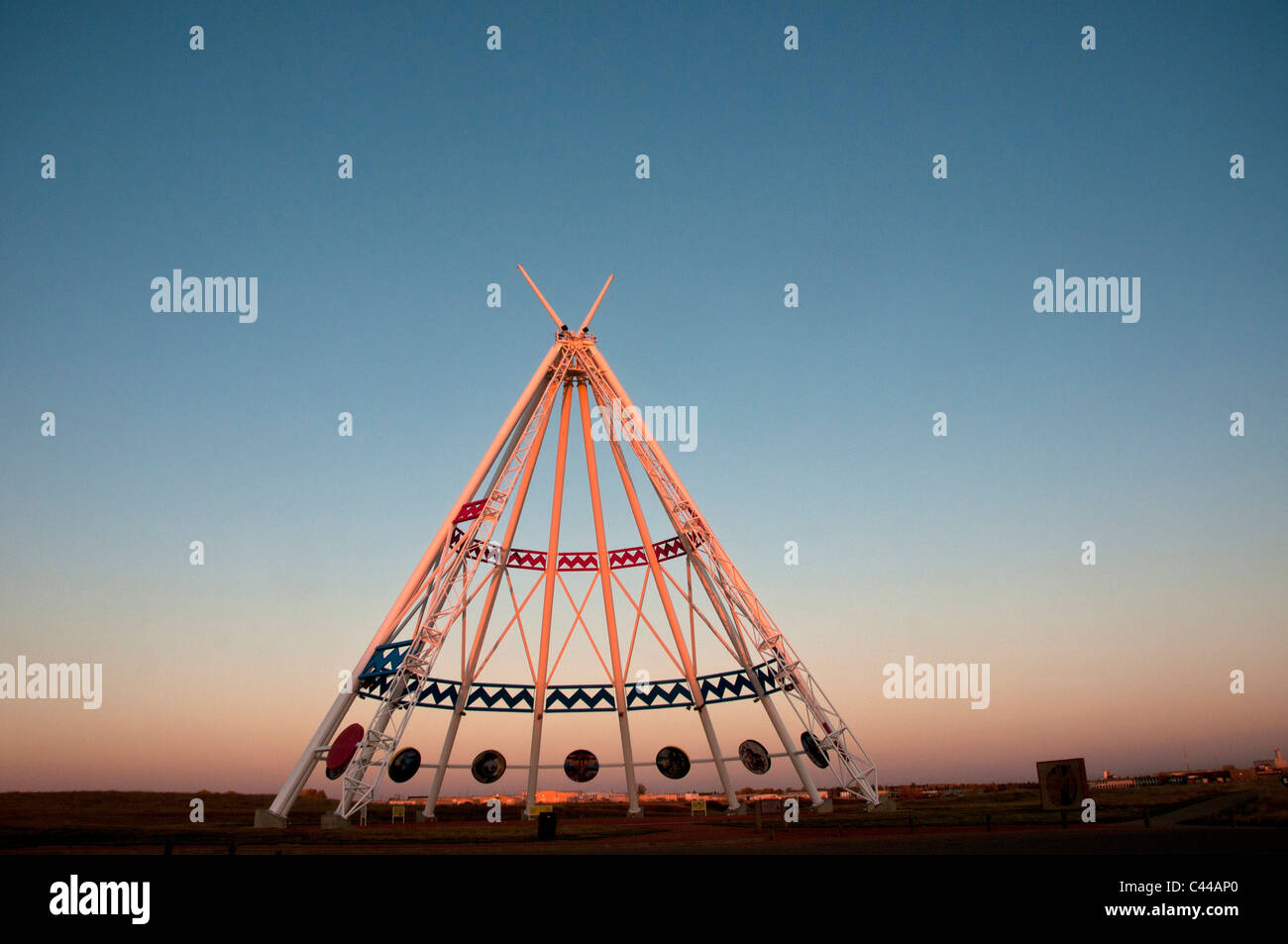 Medicine hat teepee hi-res stock photography and images - Alamy