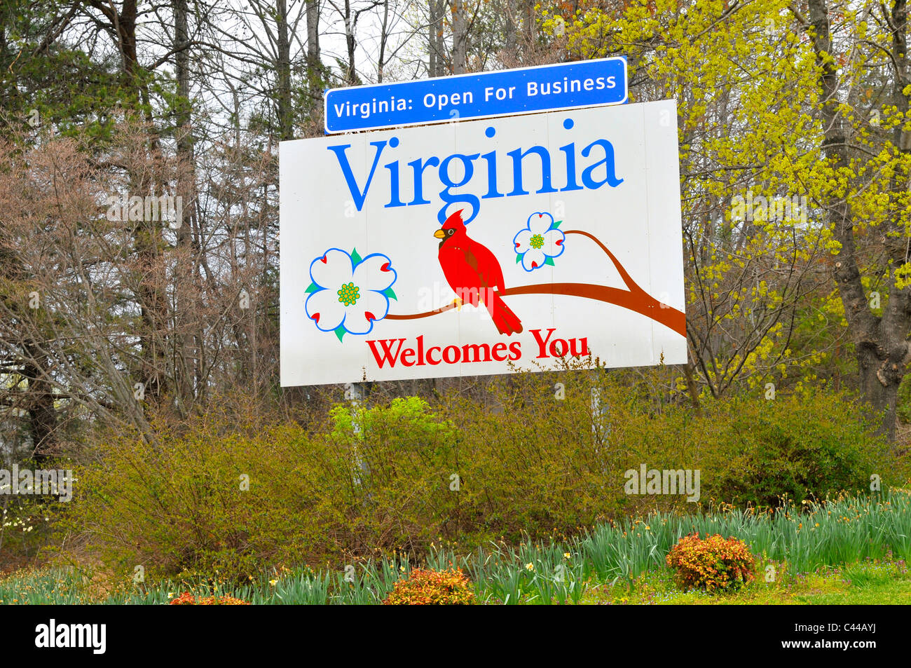 Welcome to Virginia highway sign Stock Photo - Alamy