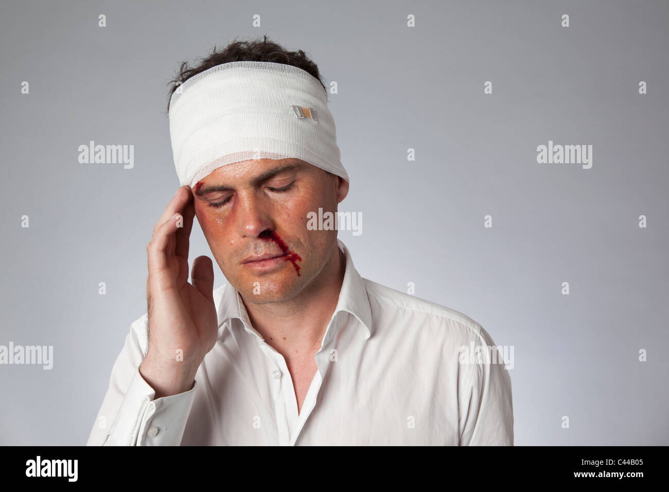 Bandaged man hi-res stock photography and images - Alamy