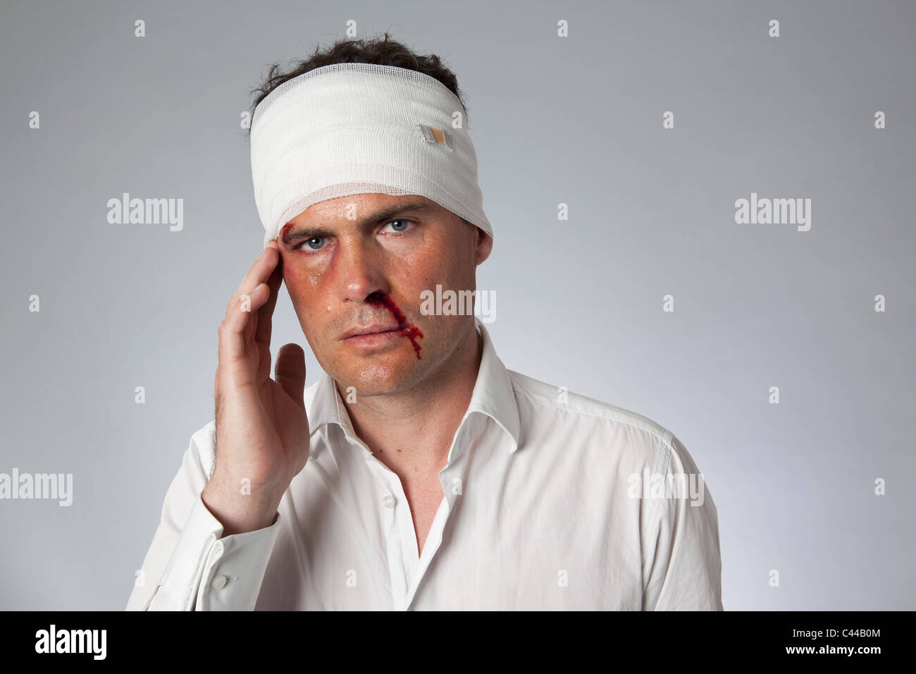 Bandaged man hi-res stock photography and images - Alamy