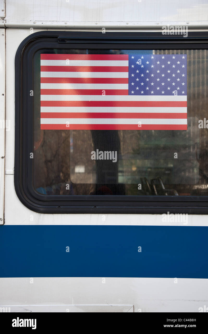 Flag bus hi-res stock photography and images - Alamy