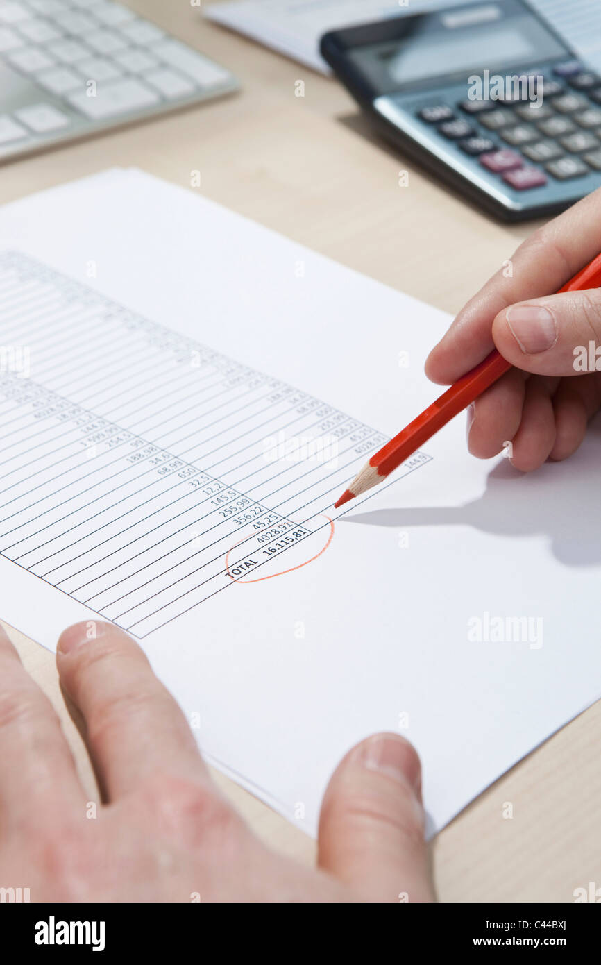 Totaling hi-res stock photography and images - Alamy