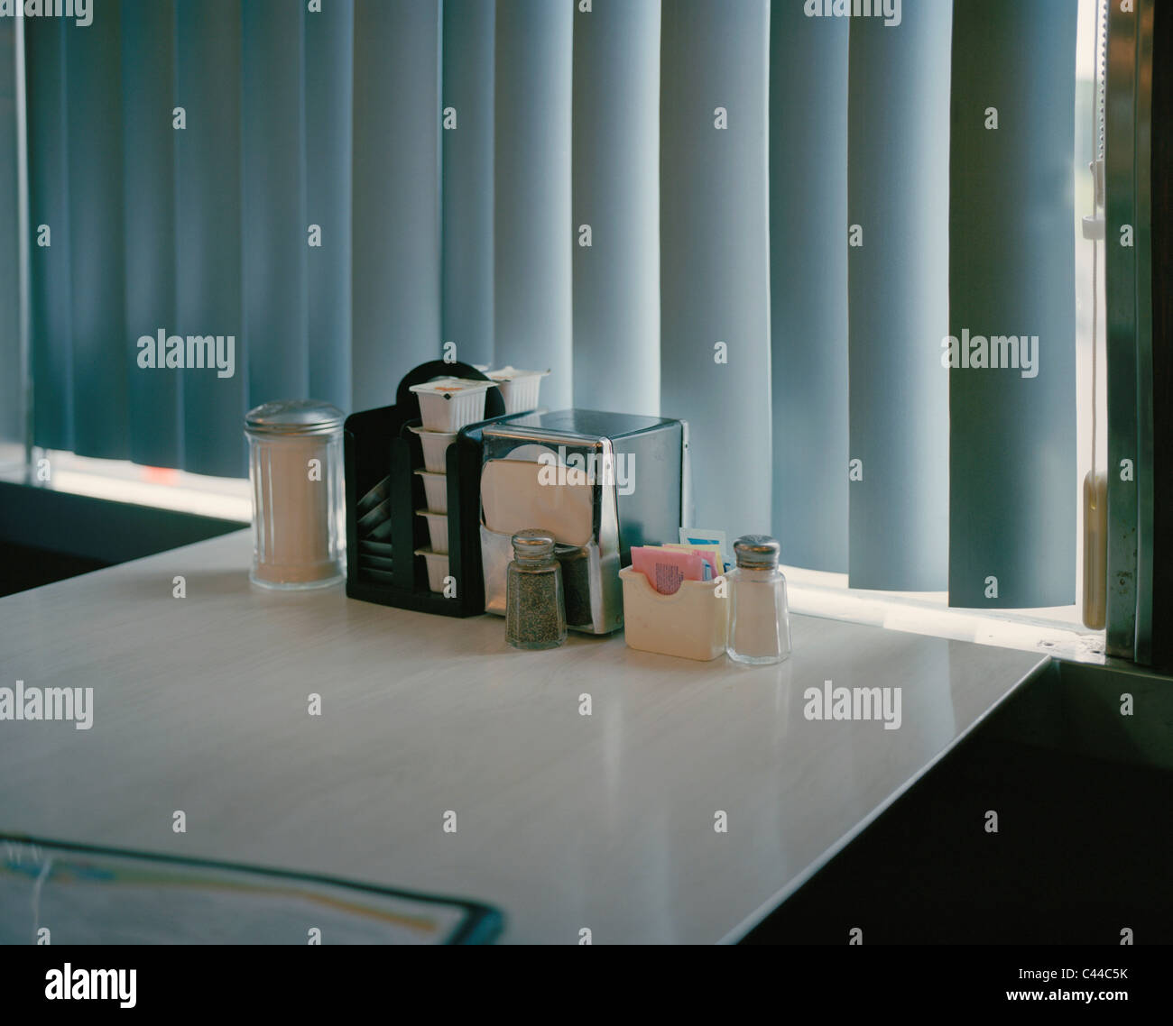 Condiments on diner table hi-res stock photography and images - Alamy