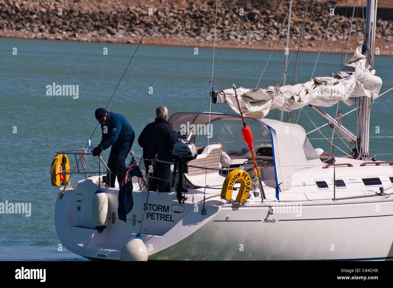 Stern rear view Of A Sailing Yacht With Crew Stock Photo - Alamy