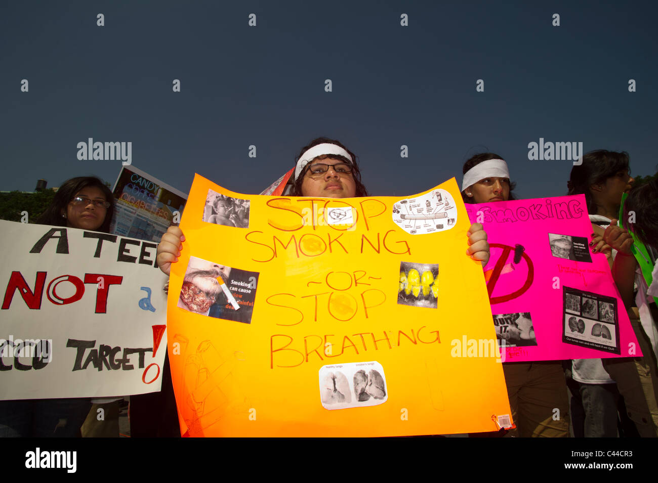 American anti smoking posters hi-res stock photography and images - Alamy