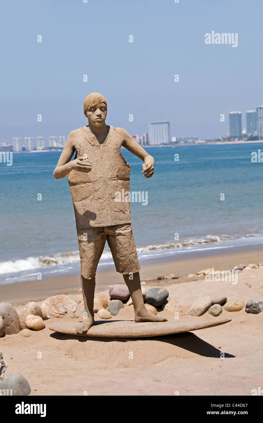 Man covered in sand hi-res stock photography and images - Alamy