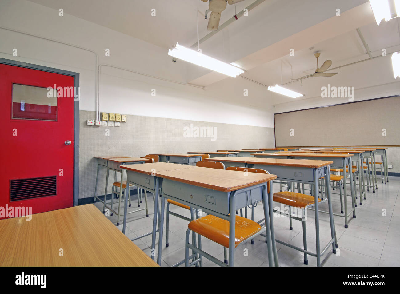 Empty big classroom at school Stock Photo - Alamy