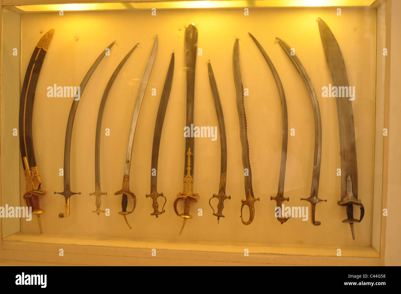 Royal weapons museum hi-res stock photography and images - Alamy