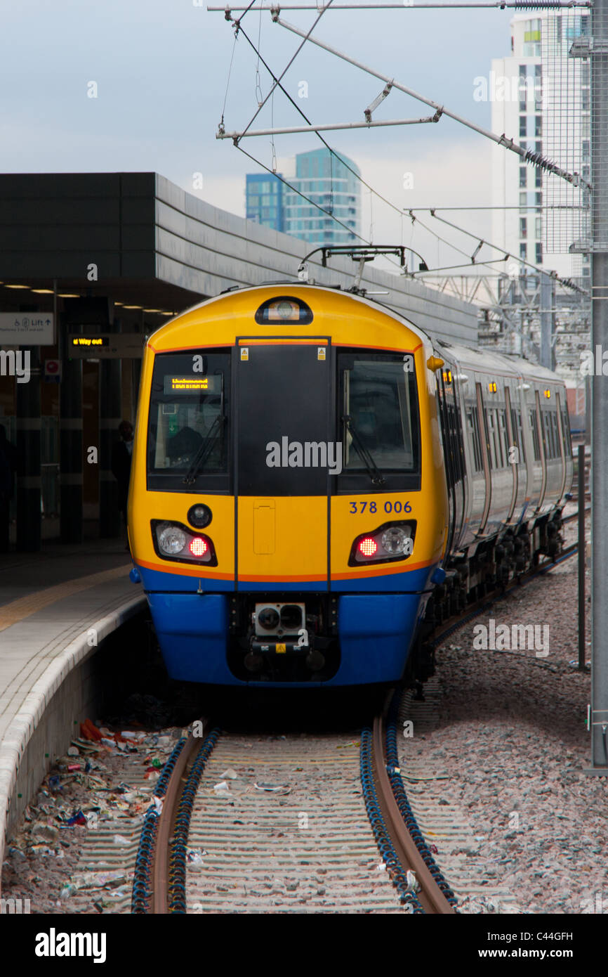 London Overground train at Stratford station Stock Photo - Alamy