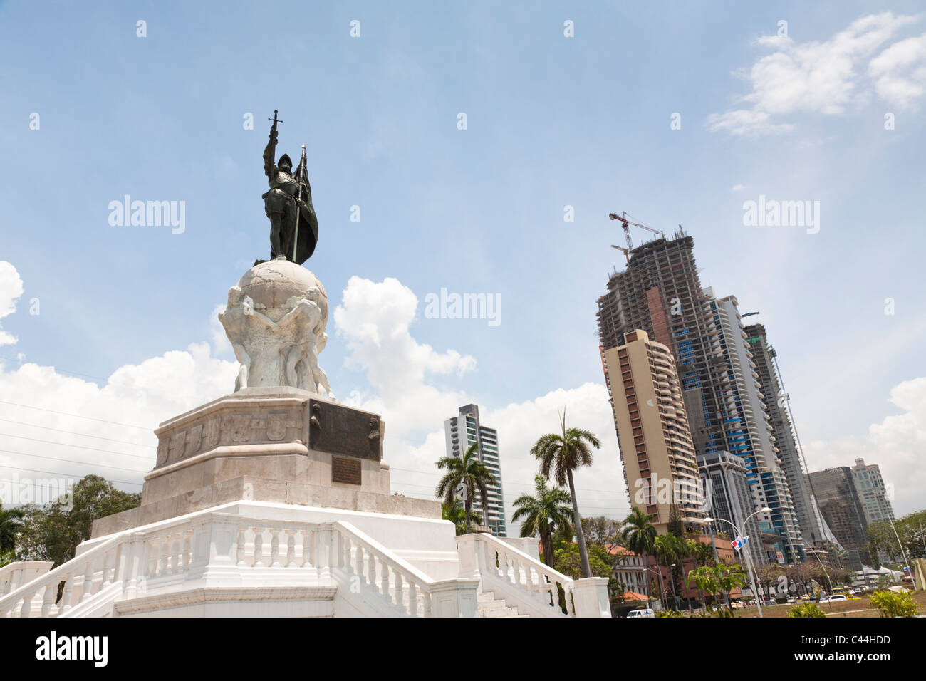 Statue of vasco nunez de balboa hi-res stock photography and images - Alamy