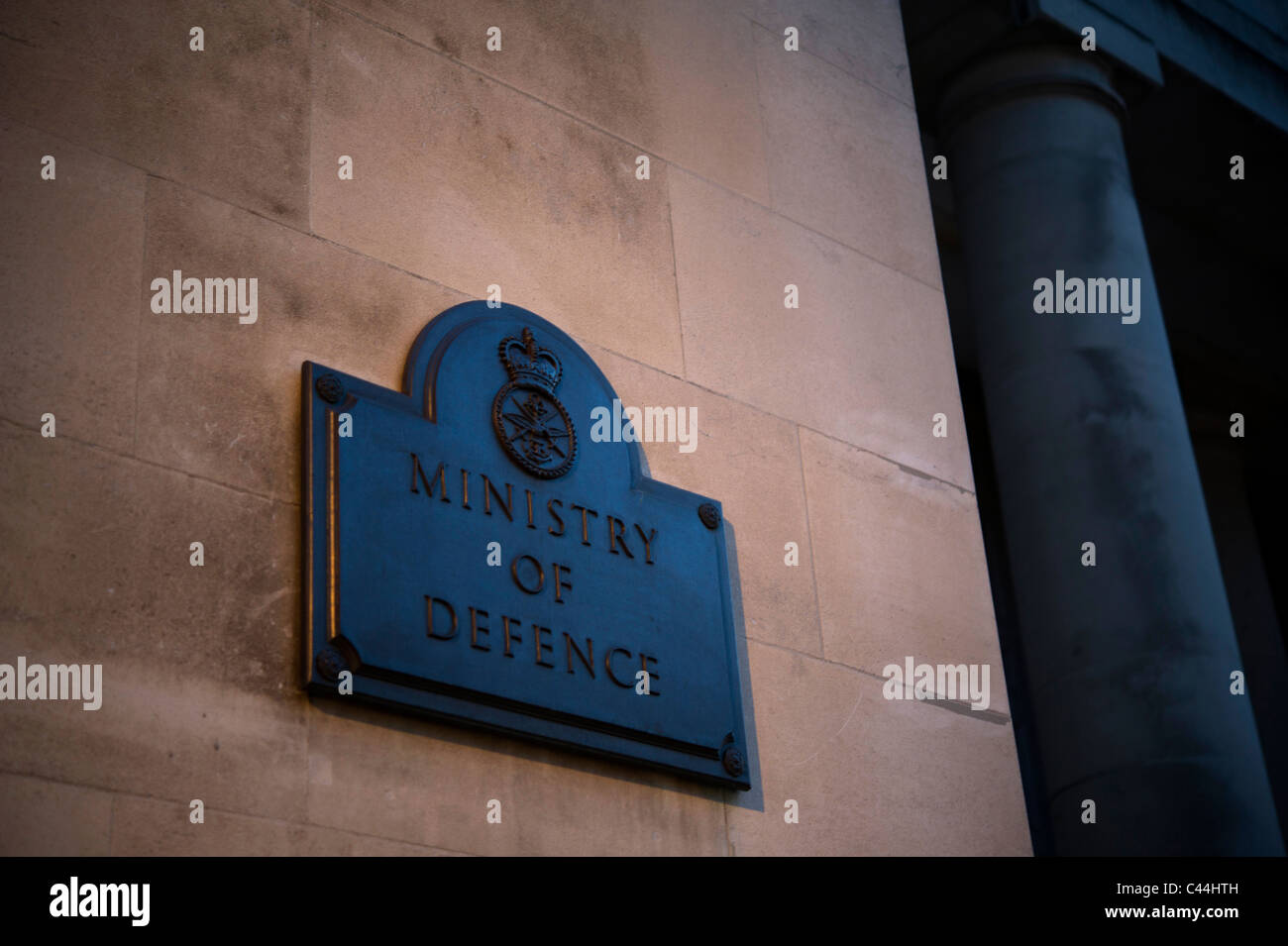 Ministry Of Defence Building London Stock Photos & Ministry Of Defence ...