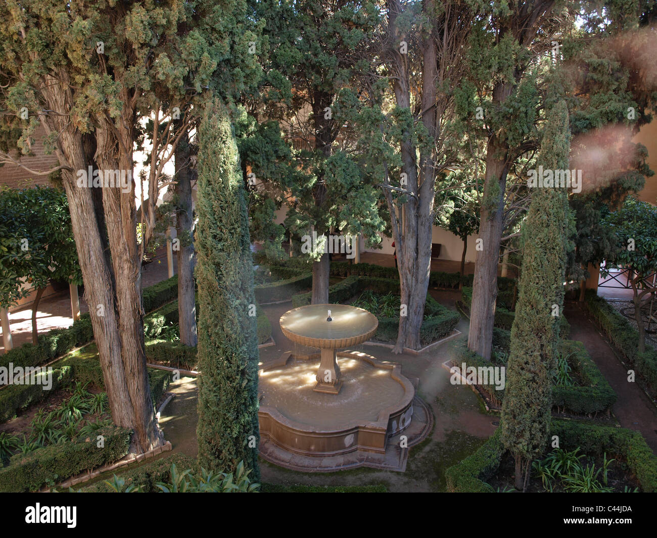 Granada tourist attractions hi-res stock photography and images - Alamy