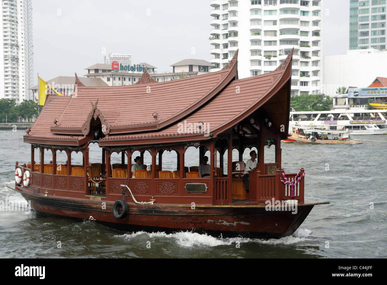 Hotel Ferry Boat in Bangkok Stock Photo - Alamy