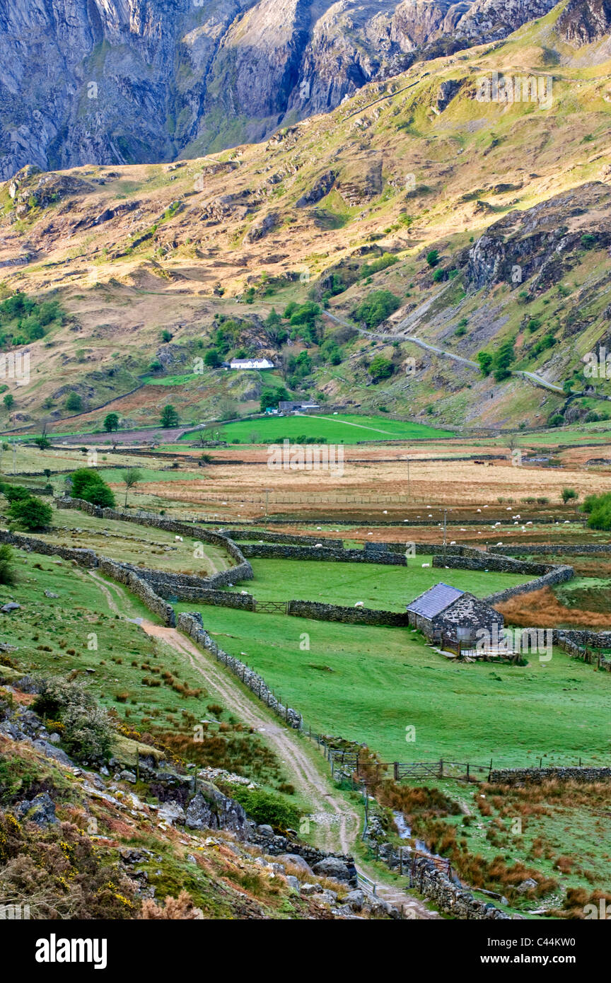 Nant ffrancon valley hi-res stock photography and images - Alamy