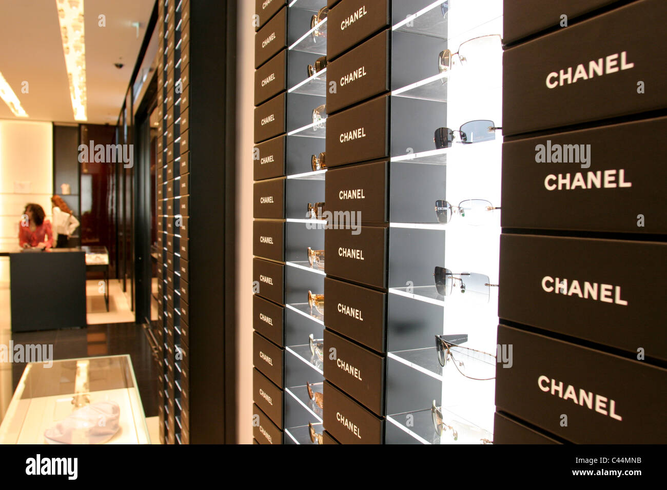 Chanel sunglasses hi-res stock photography and images - Alamy