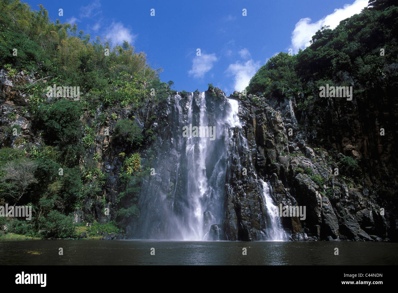 Indian, ocean, La Reunion, waterfall, vegetation, exotic Stock Photo ...