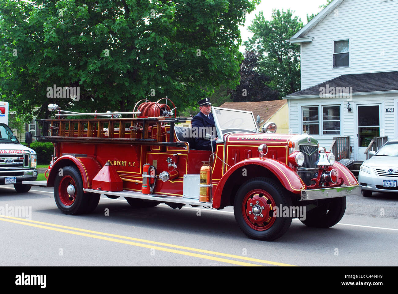 Vintage fire engine in parade Stock Photo - Alamy