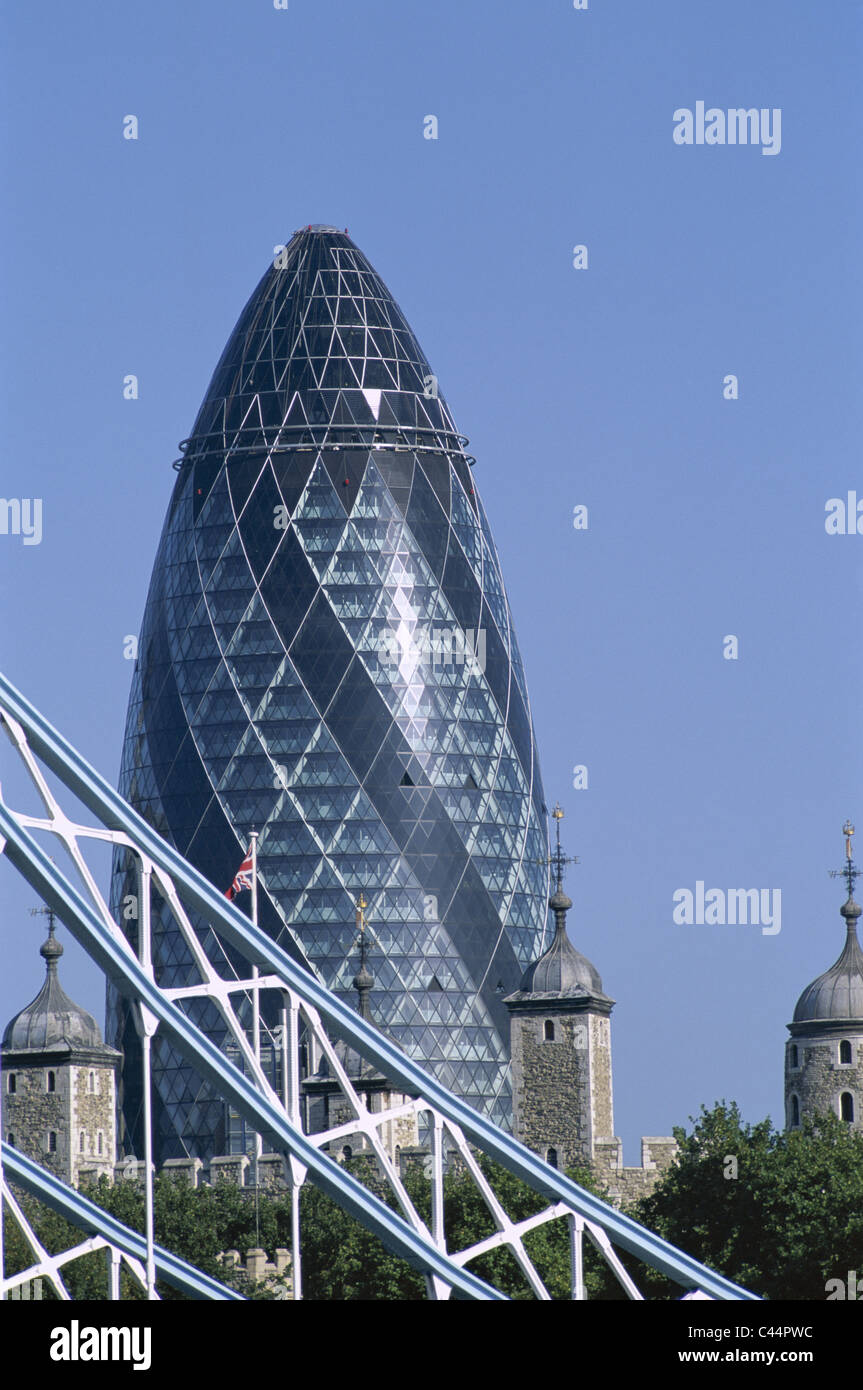 The gherkin tower by architect sir norman foster hi-res stock ...