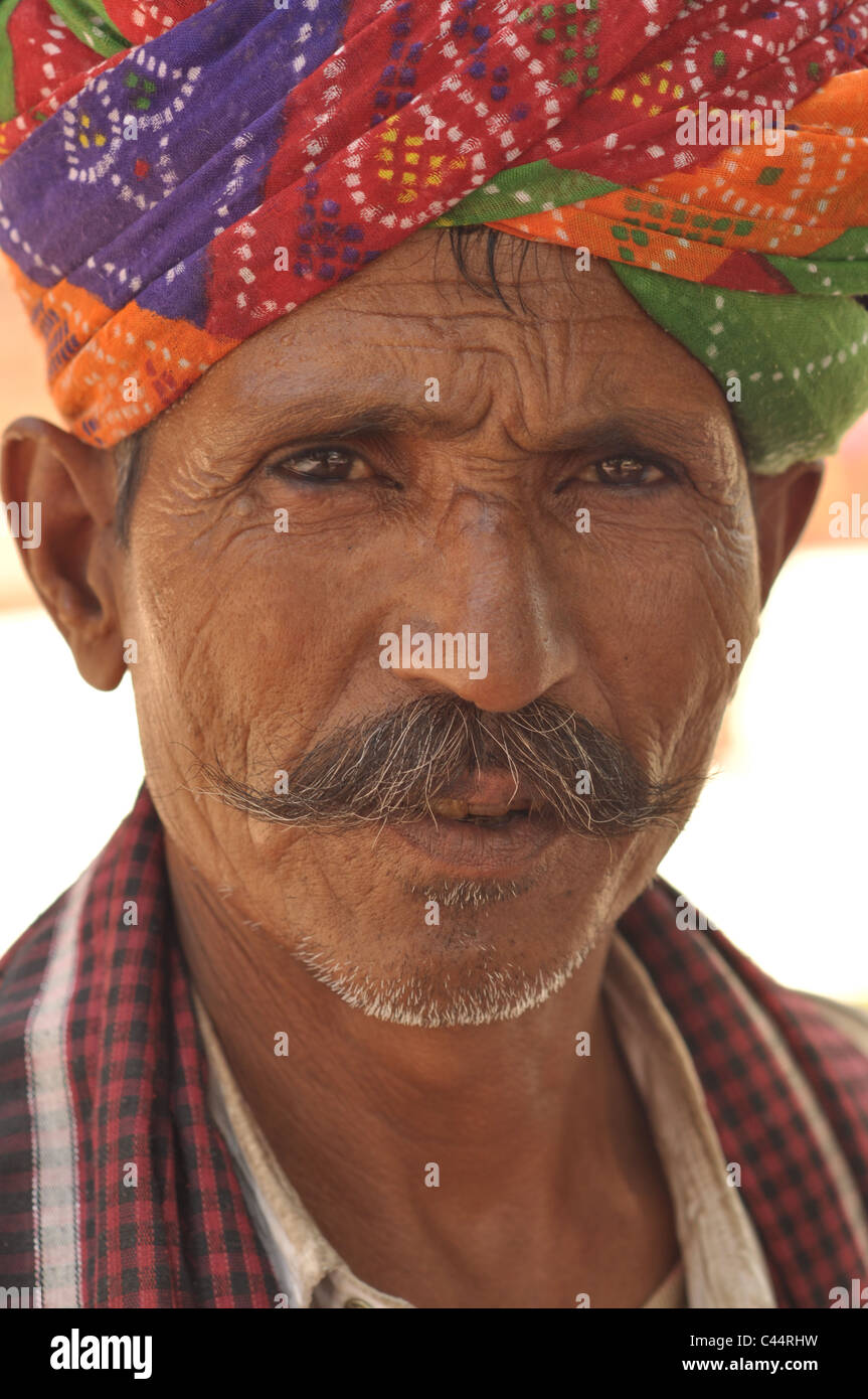 Local guy hi-res stock photography and images - Alamy