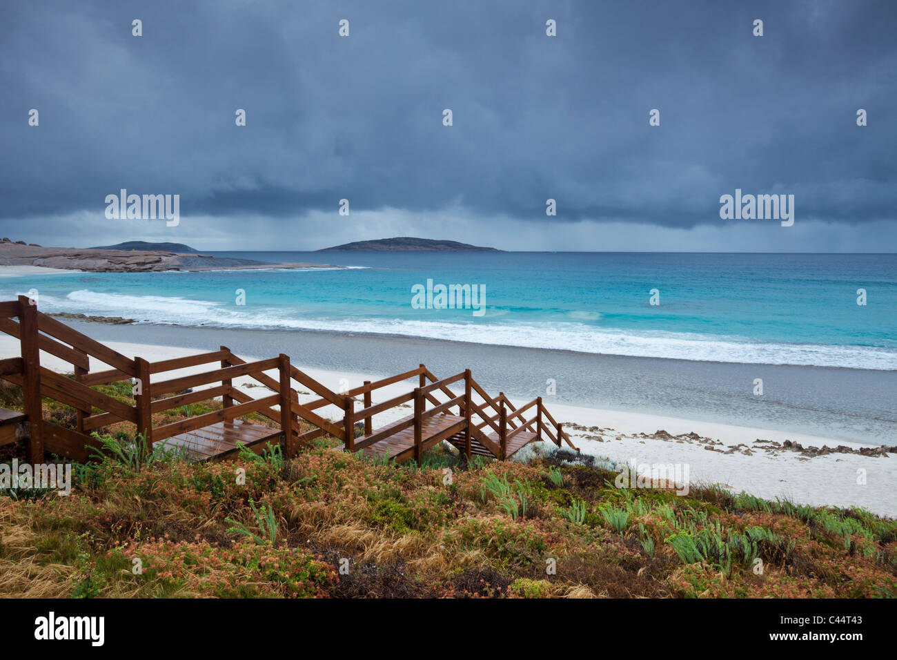 Australian beach and boardwalk hi-res stock photography and images - Alamy