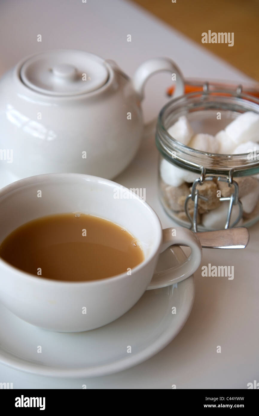 Teapot cup saucer jar hi-res stock photography and images - Alamy