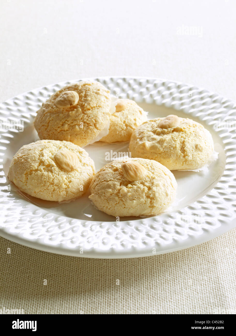 Plate of macaroons hi-res stock photography and images - Alamy