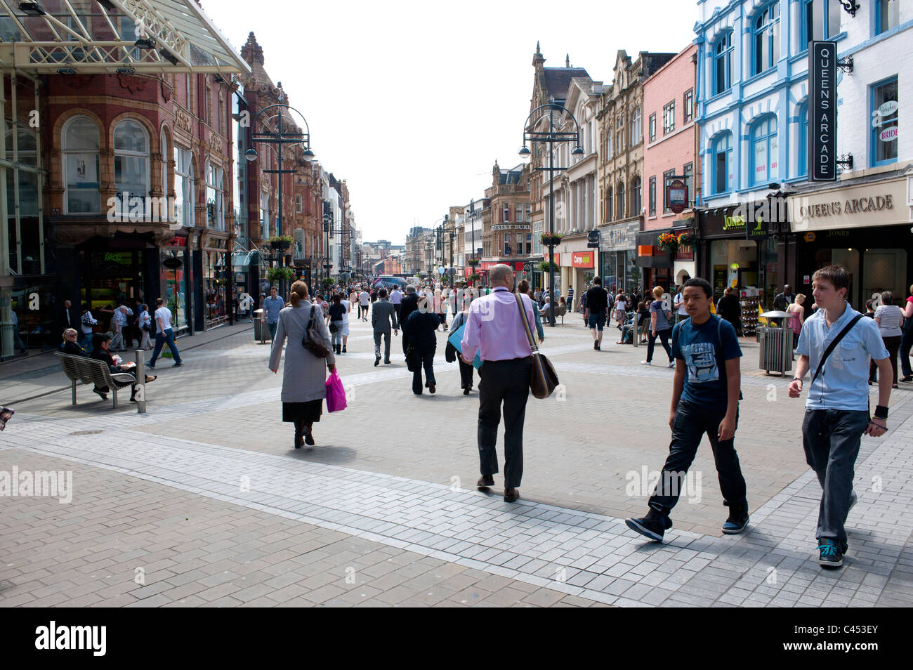 Briggate leeds hi-res stock photography and images - Alamy