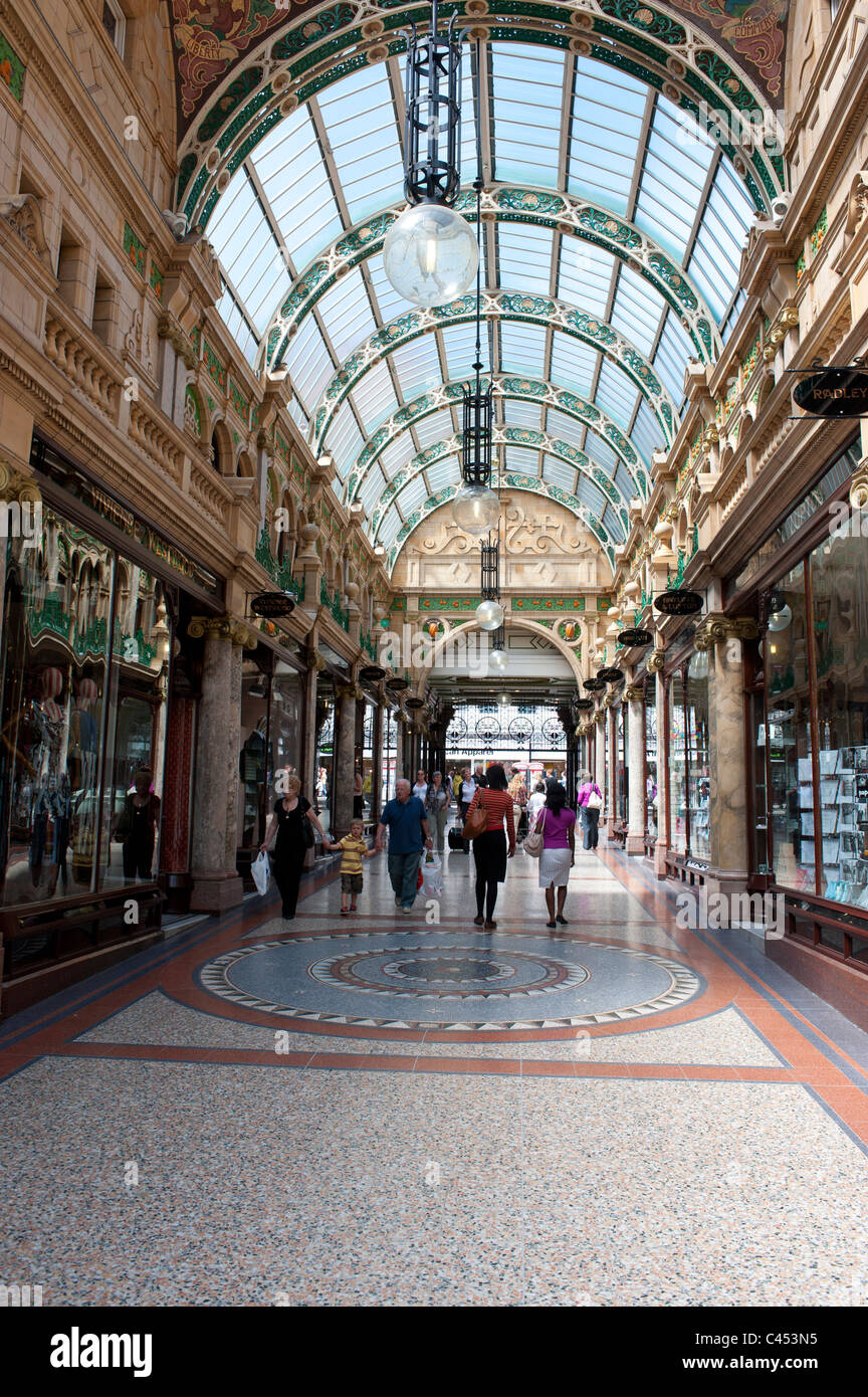 Victoria arcade leeds hi-res stock photography and images - Alamy
