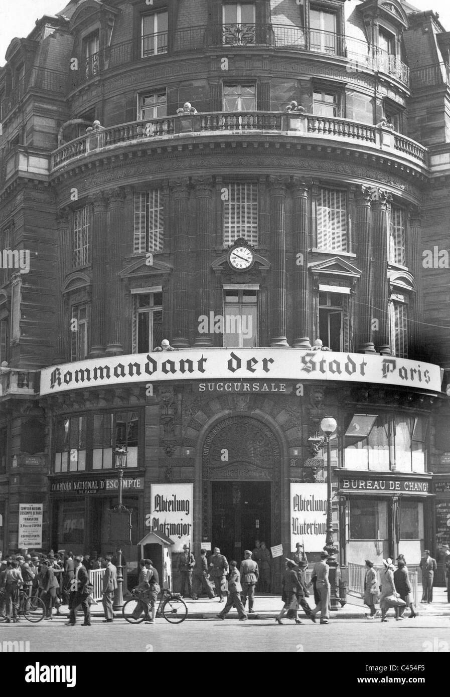 Paris 1940 High Resolution Stock Photography and Images - Alamy