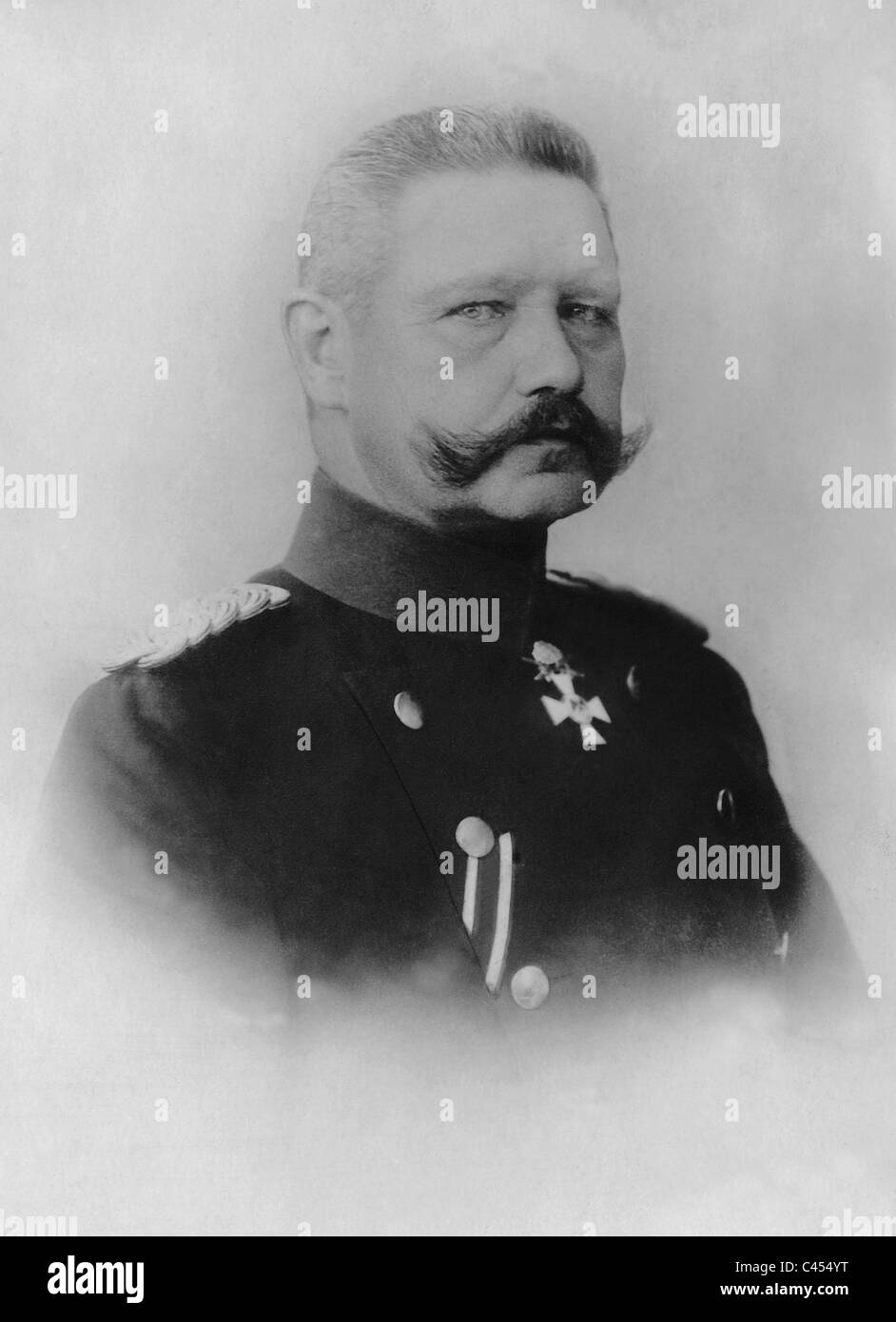 Paul von hindenburg 1847 1934 german hi-res stock photography and ...