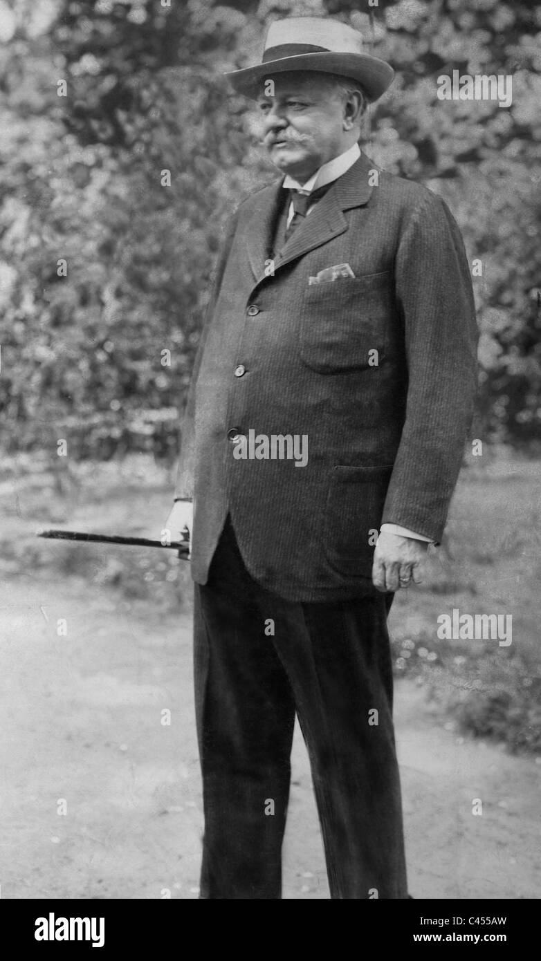 Bernhard von buelow hi-res stock photography and images - Alamy
