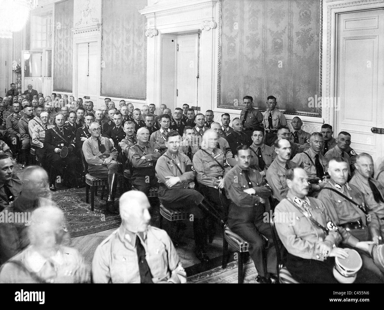 Swearing in members nazi party hi-res stock photography and images - Alamy