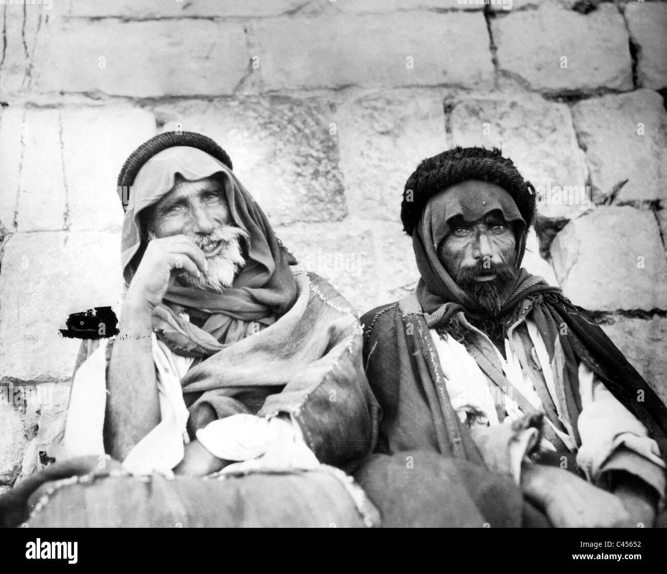Bedouins Black and White Stock Photos & Images - Alamy
