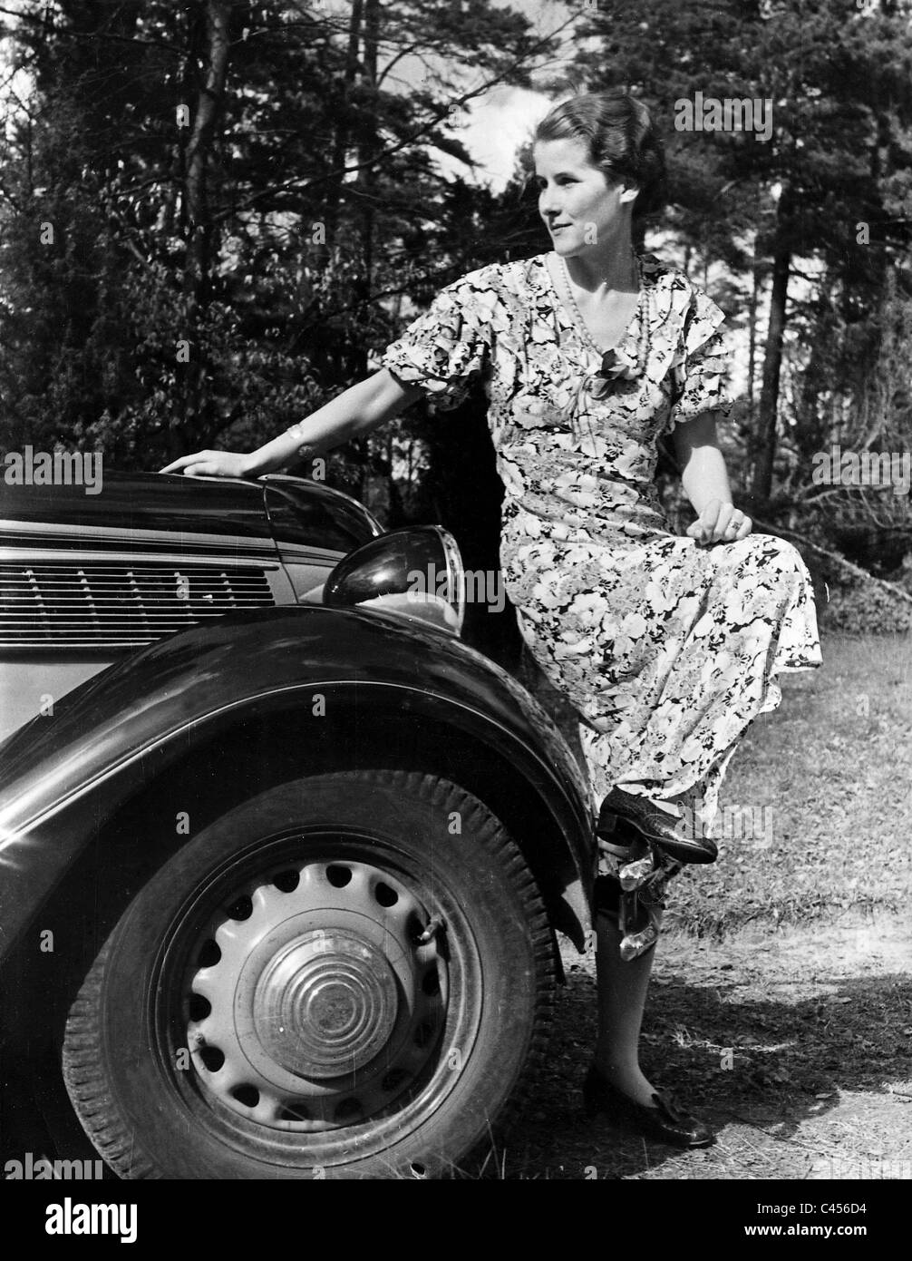 Woman at a car, 1938 Stock Photo - Alamy