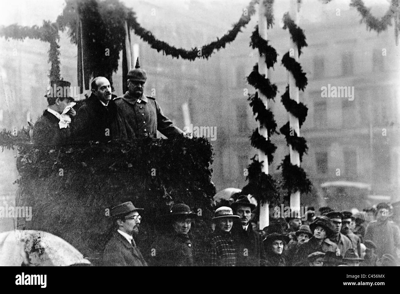 Hugo haase speech berlin hi-res stock photography and images - Alamy