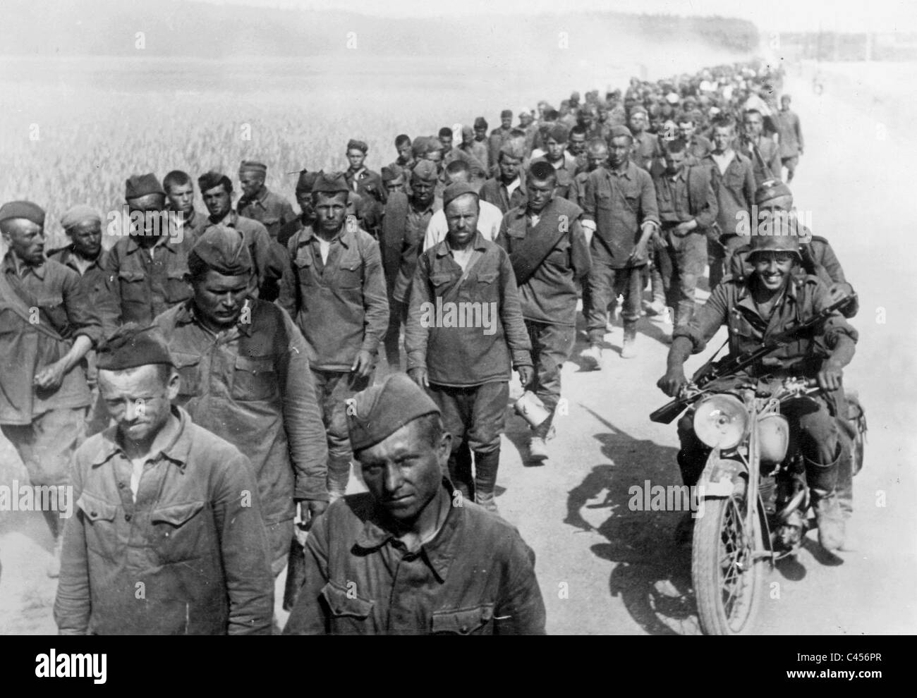 Russian prisoners 1941 hi-res stock photography and images - Alamy
