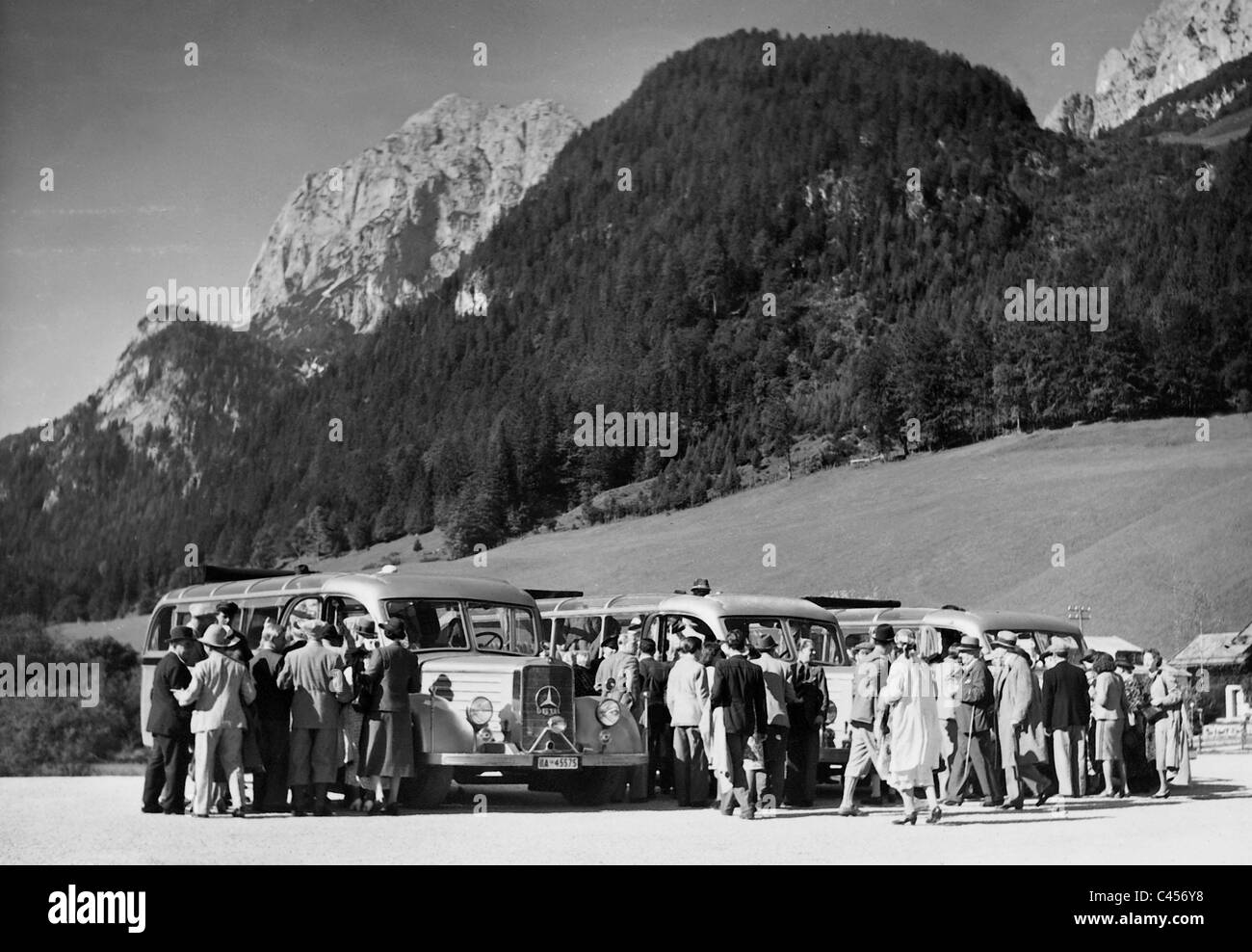 Omnibus tourists on the German Alpine Road, 1938 Stock Photo - Alamy