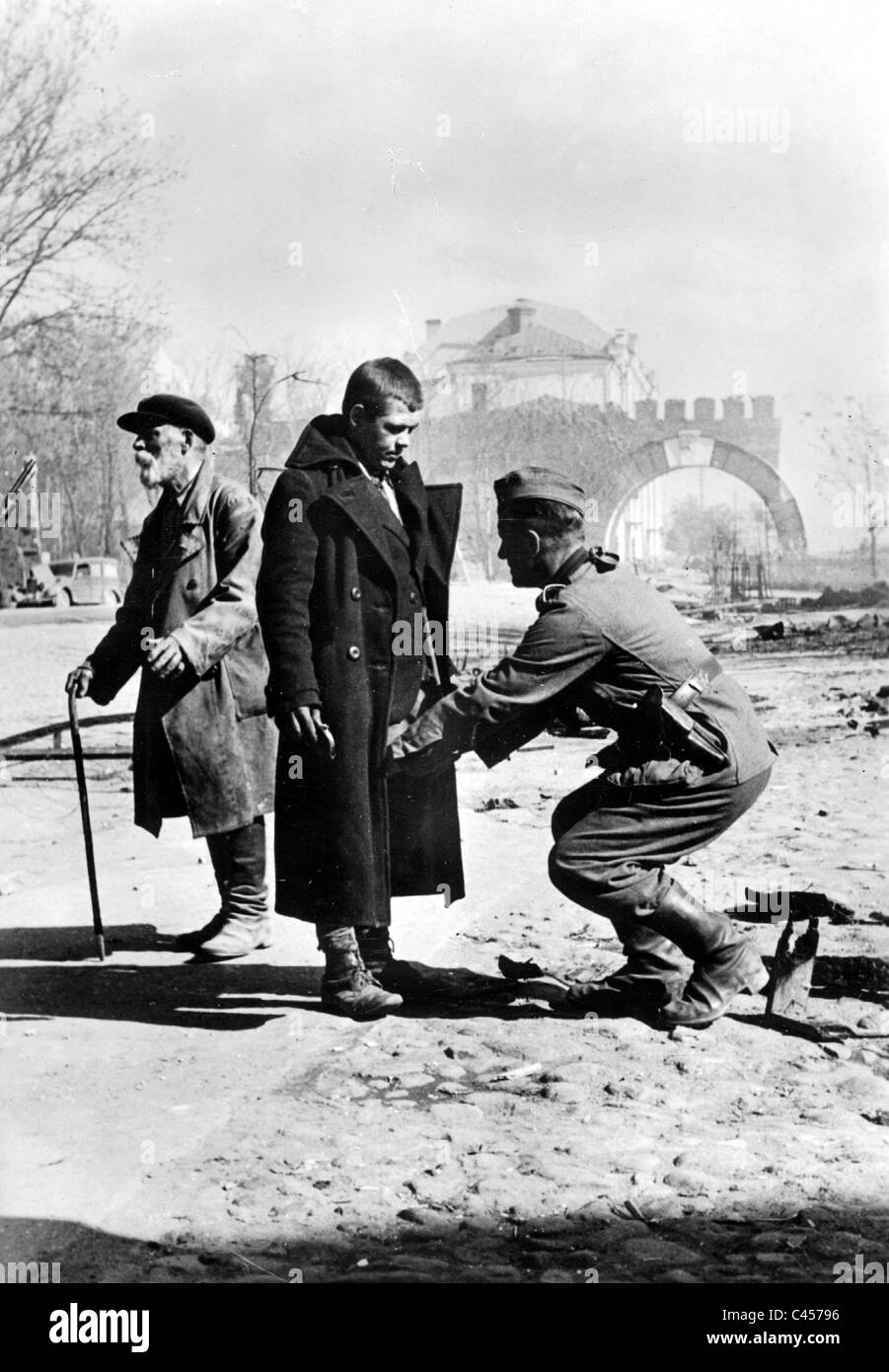 Russian clothes Black and White Stock Photos & Images - Alamy