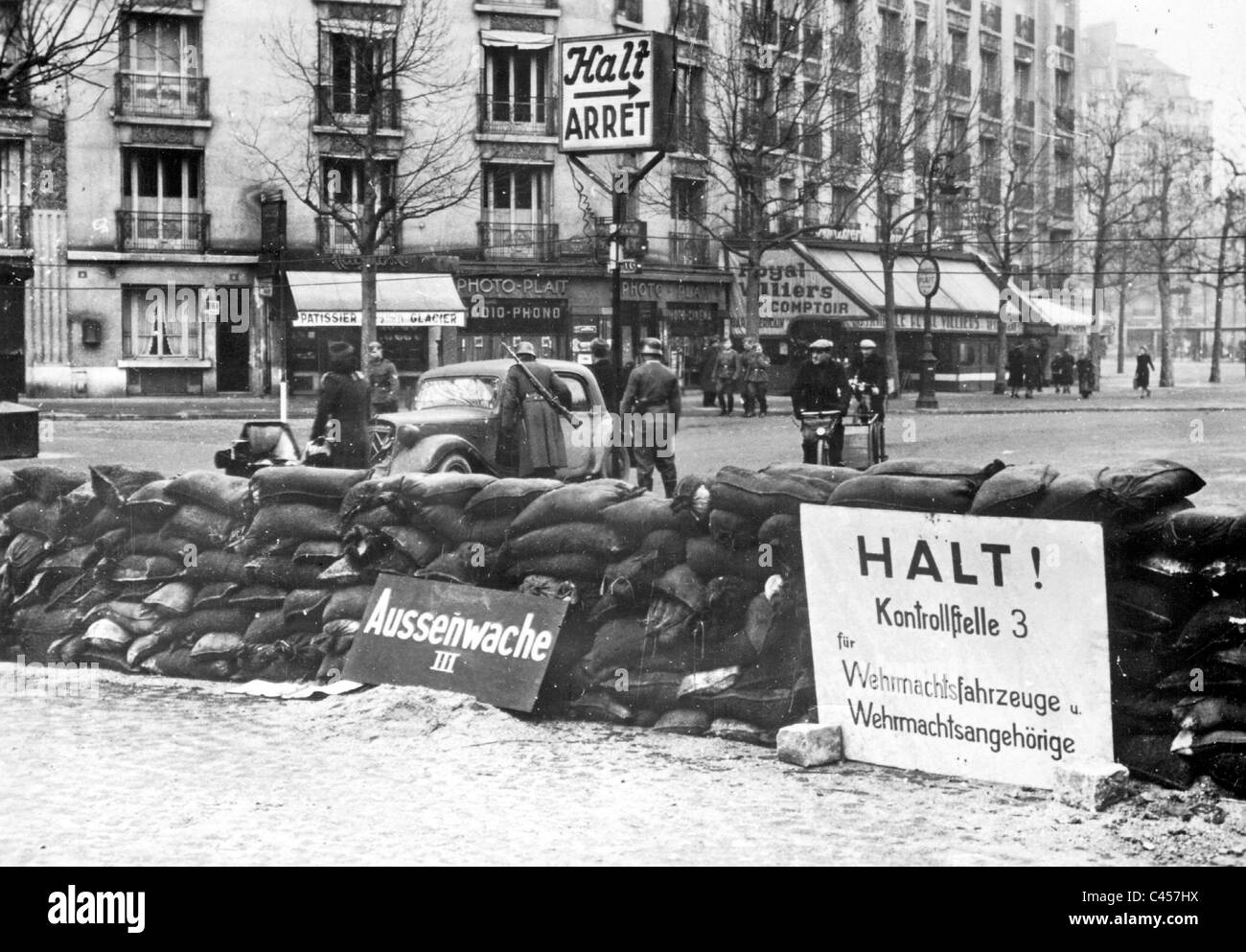 Paris under German occupation in 1941 Stock Photo - Alamy