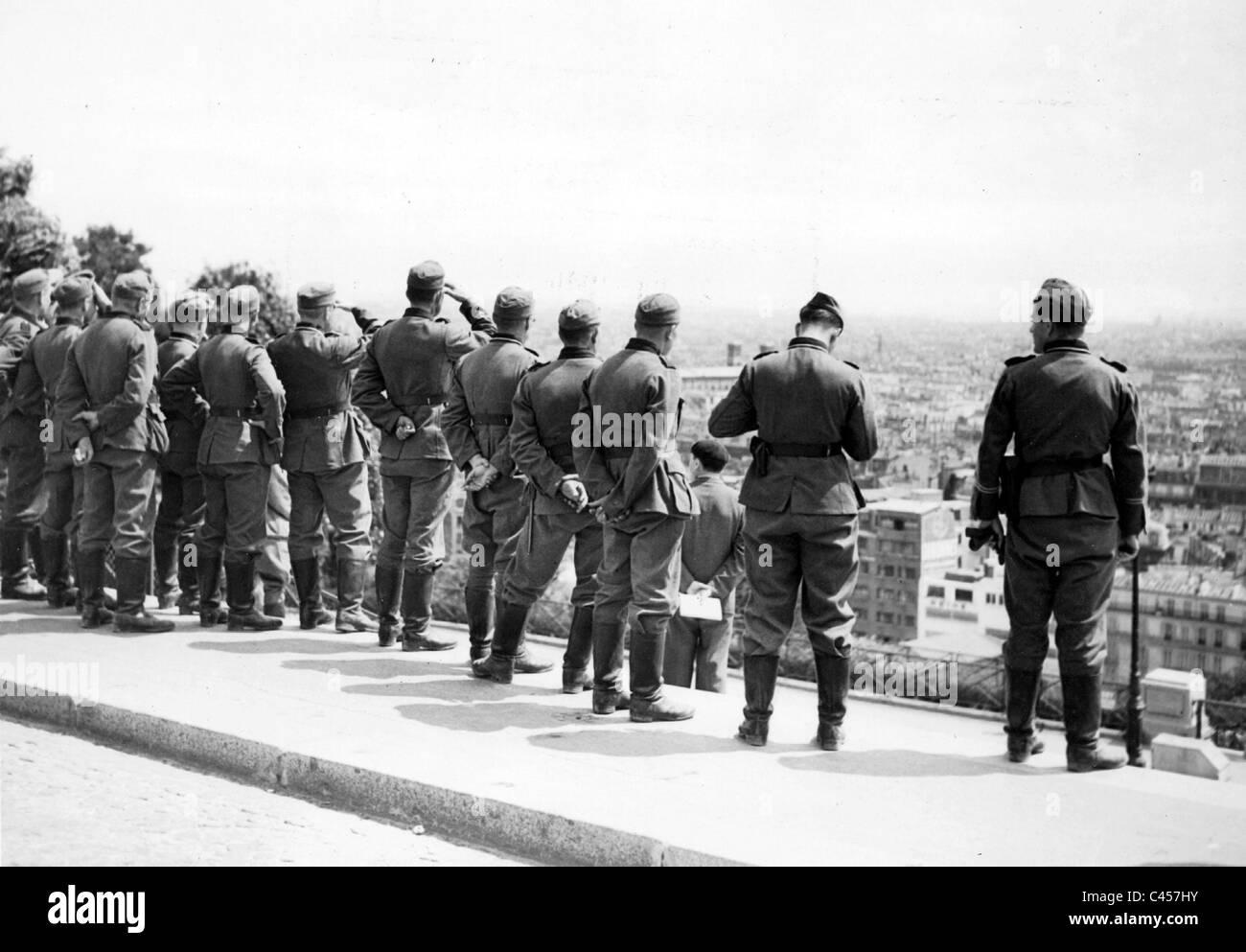 Paris under German occupation in 1940 Stock Photo - Alamy
