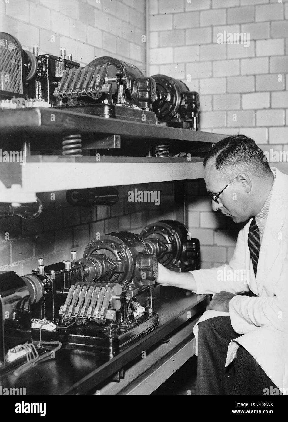 Switchboard technology hi-res stock photography and images - Alamy