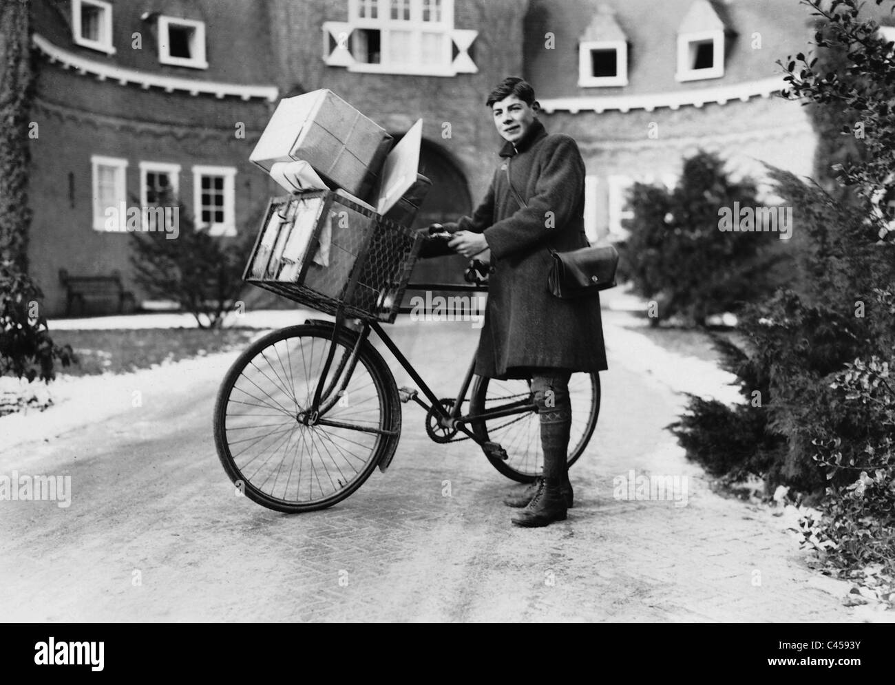 German postman hi-res stock photography and images - Alamy