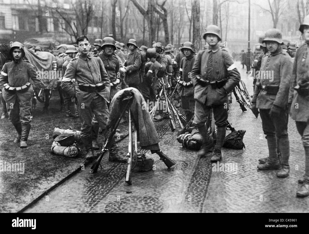Government troops march in Berlin, 1919 Stock Photo - Alamy