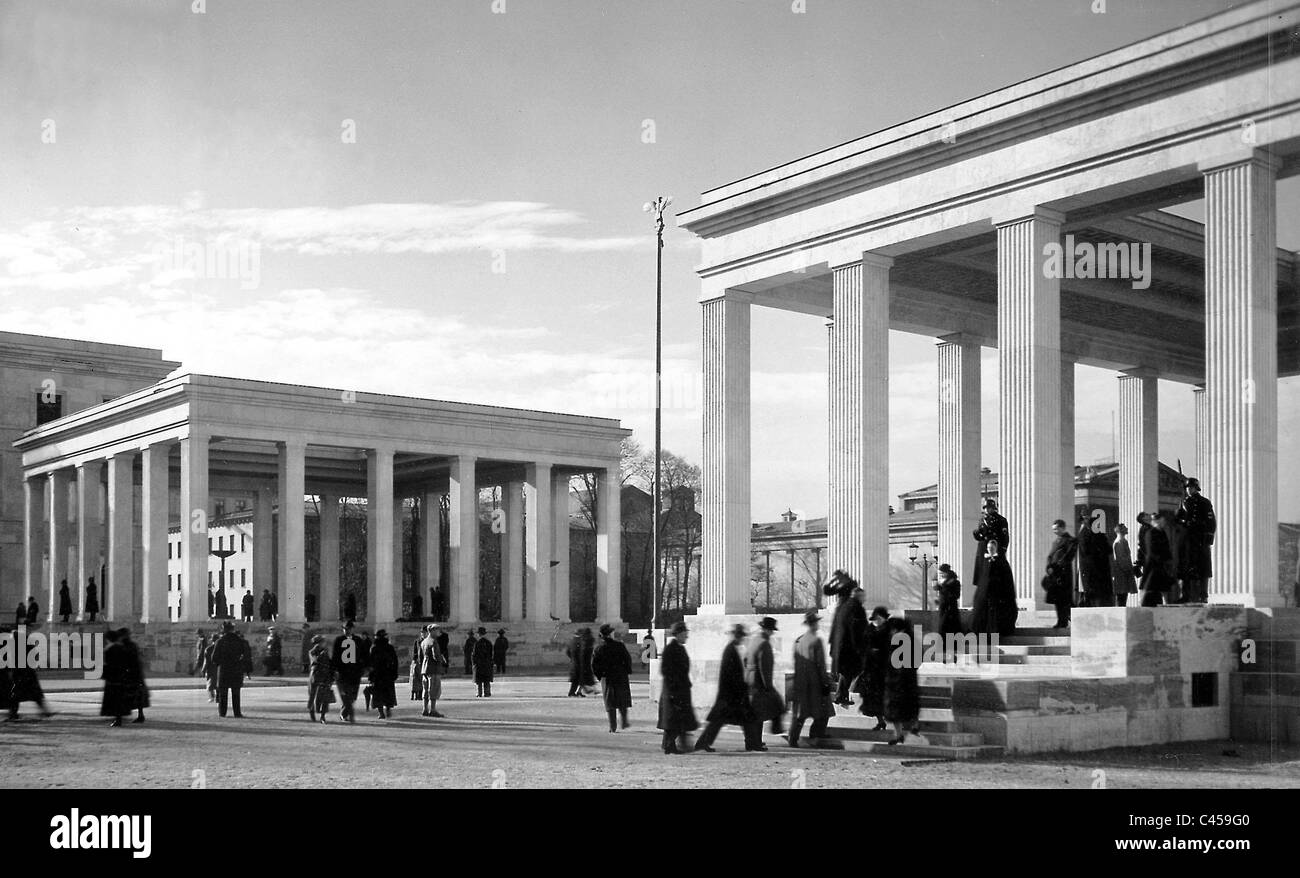 Temple of honor on the Royal Palace in Munich, 1936 Stock Photo - Alamy