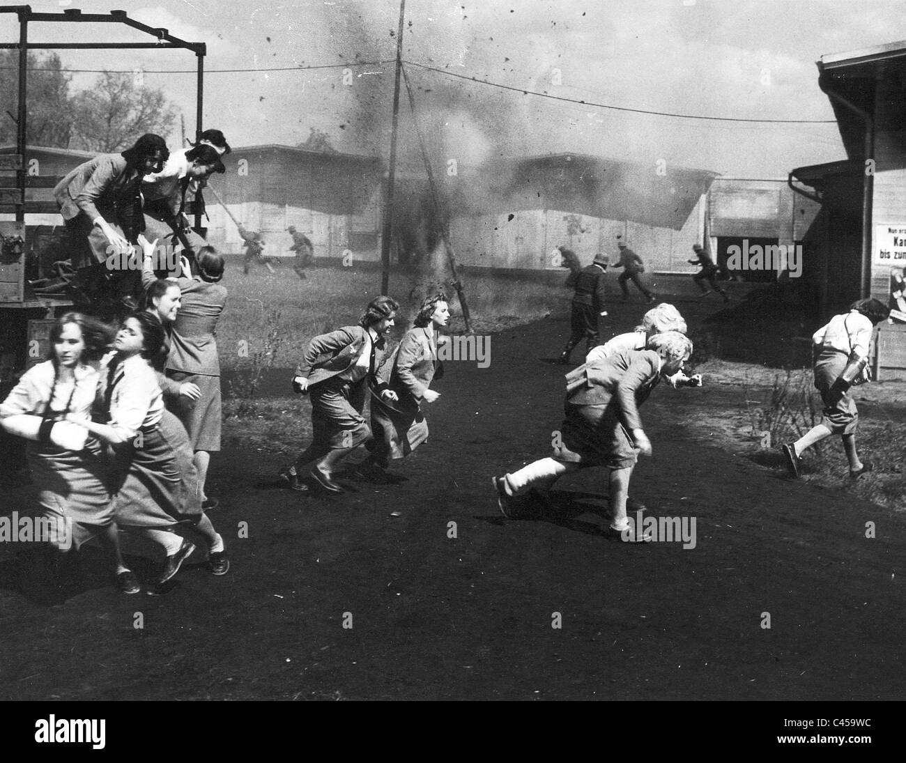 War attack hi-res stock photography and images - Alamy