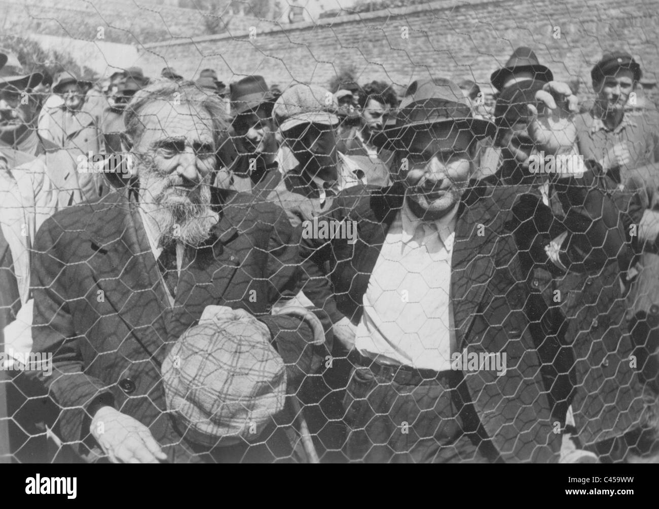 01 04 1945 30 04 1945 hi-res stock photography and images - Alamy