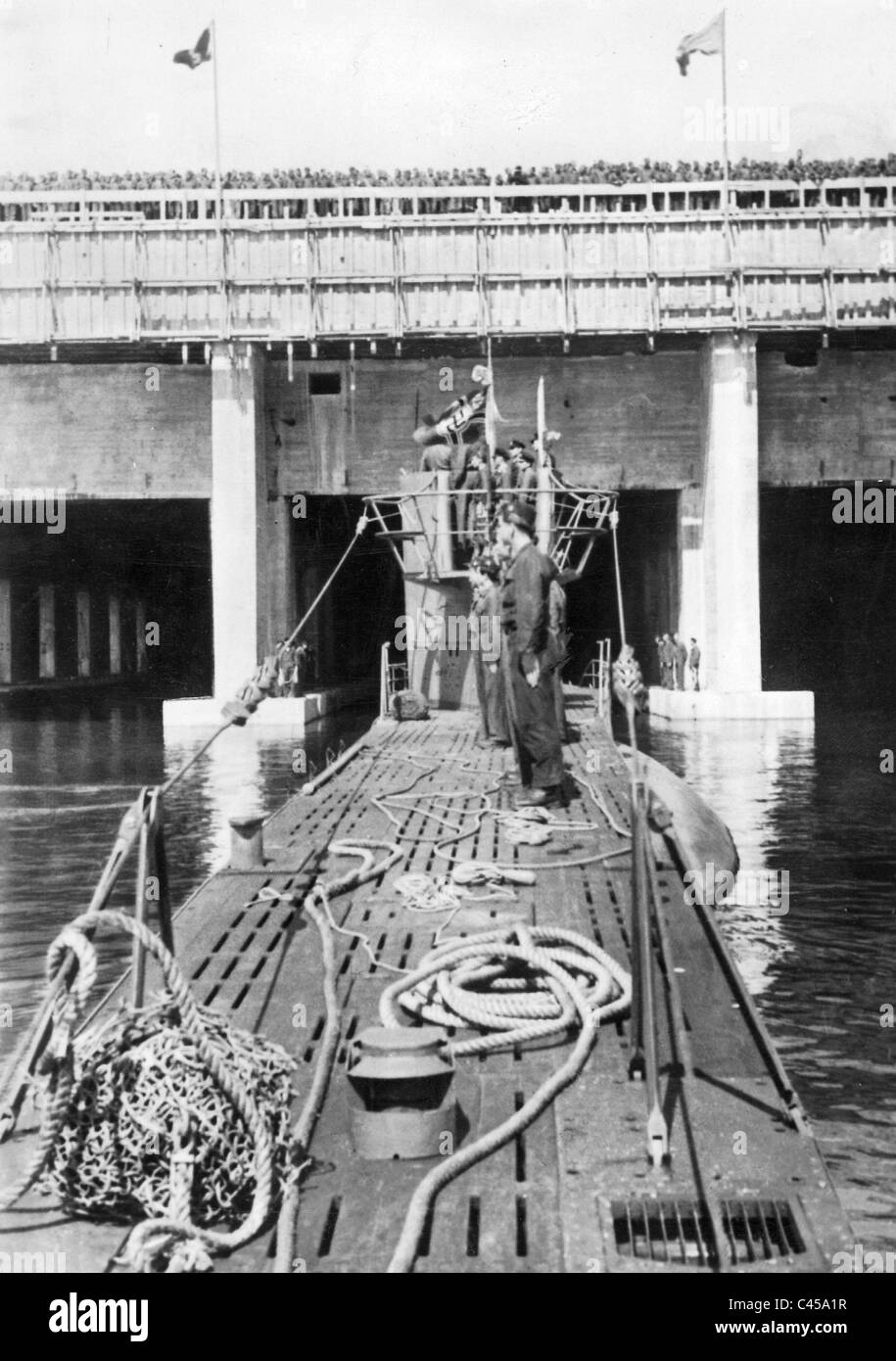 German U-boat enters into a bunker, 1942 Stock Photo - Alamy