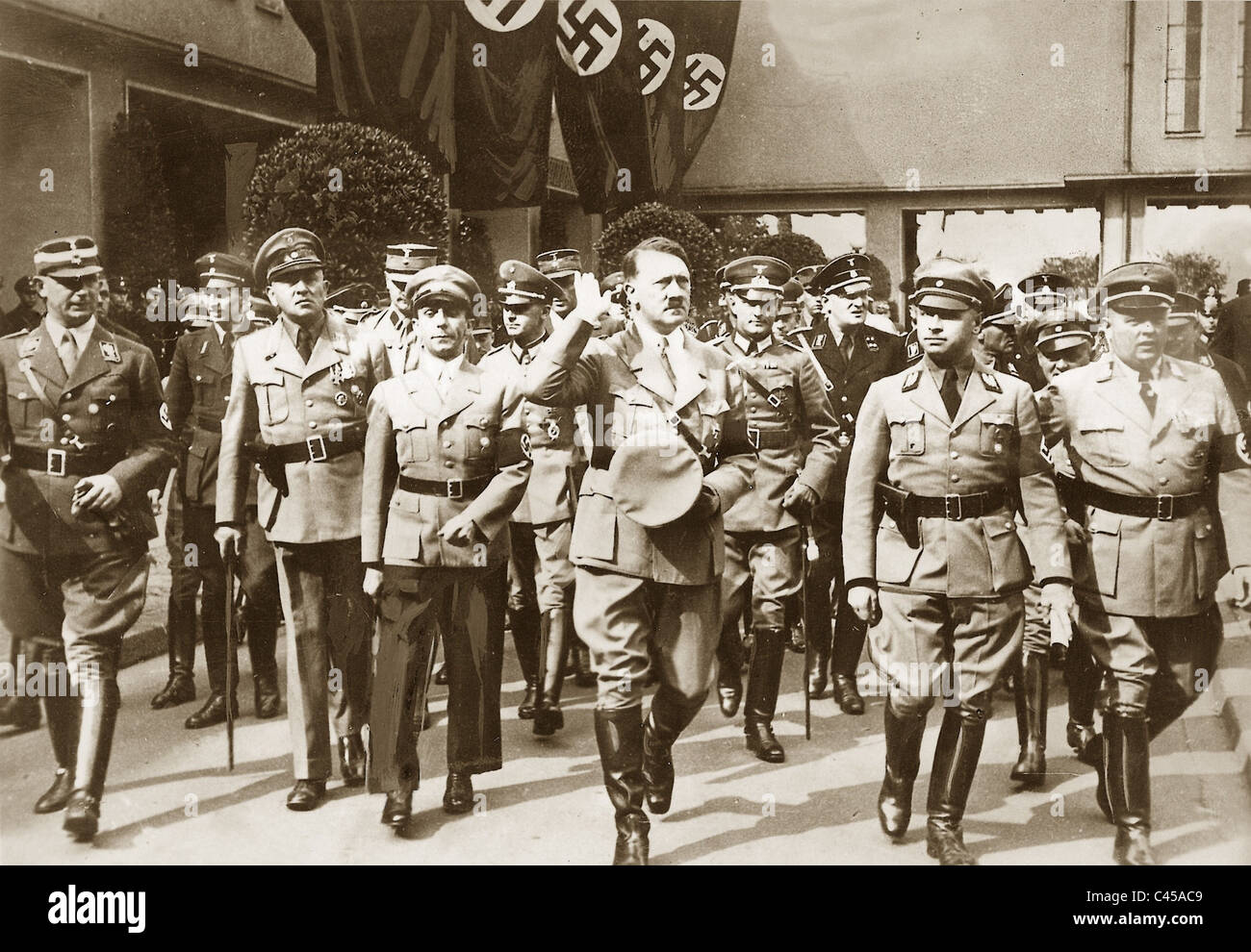 Hitler at the Saar exhibition in Cologne, 1934 Stock Photo - Alamy
