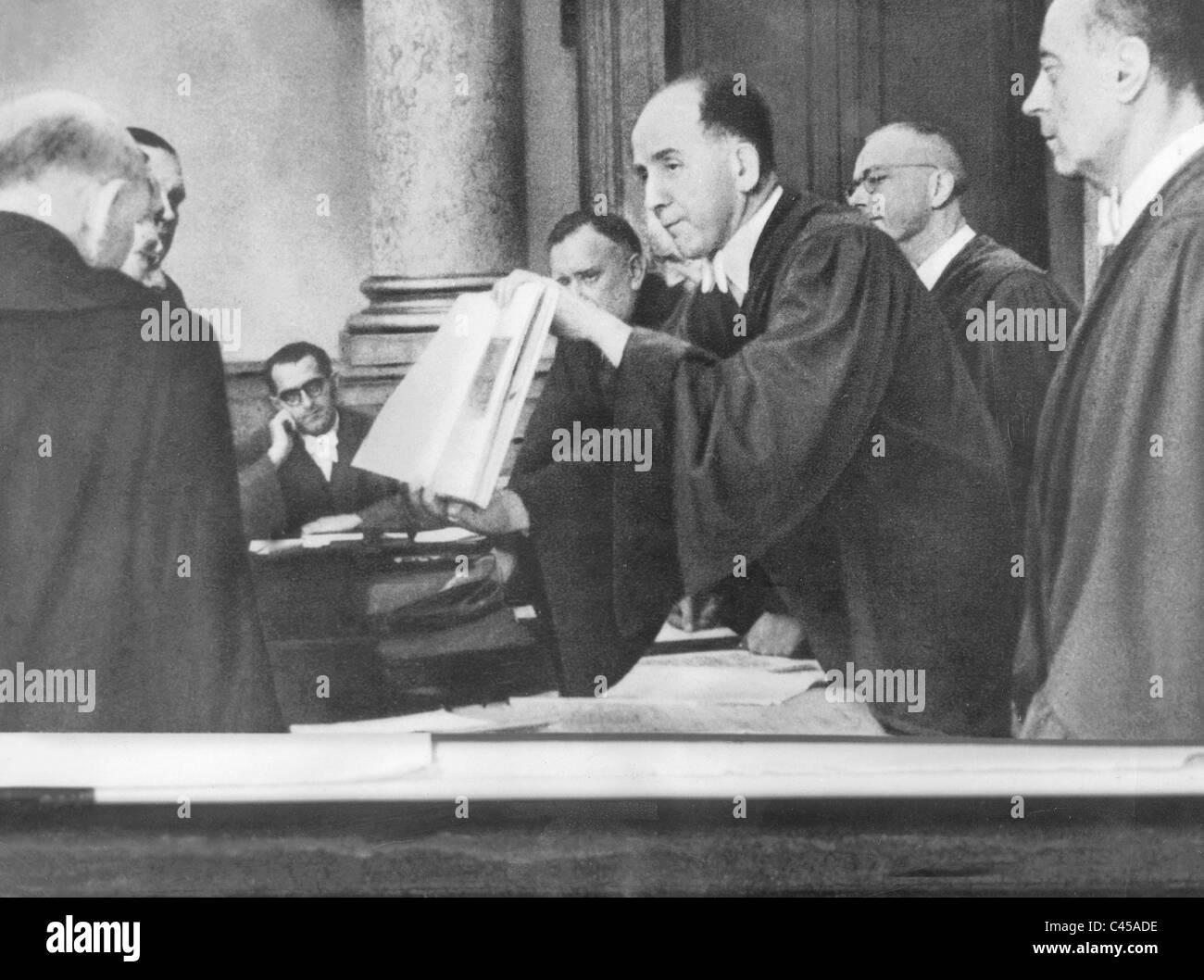 Roland freisler adolf hitler hi-res stock photography and images - Alamy
